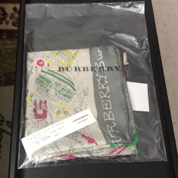 Burberry | Accessories | Burberry London Tourist Map Printed Silk 35 ...